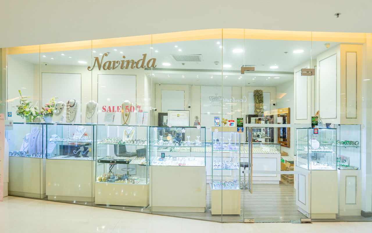 Navinda สีลมคอมเพล็กซ์ ชั้น 3 | Silom Complex